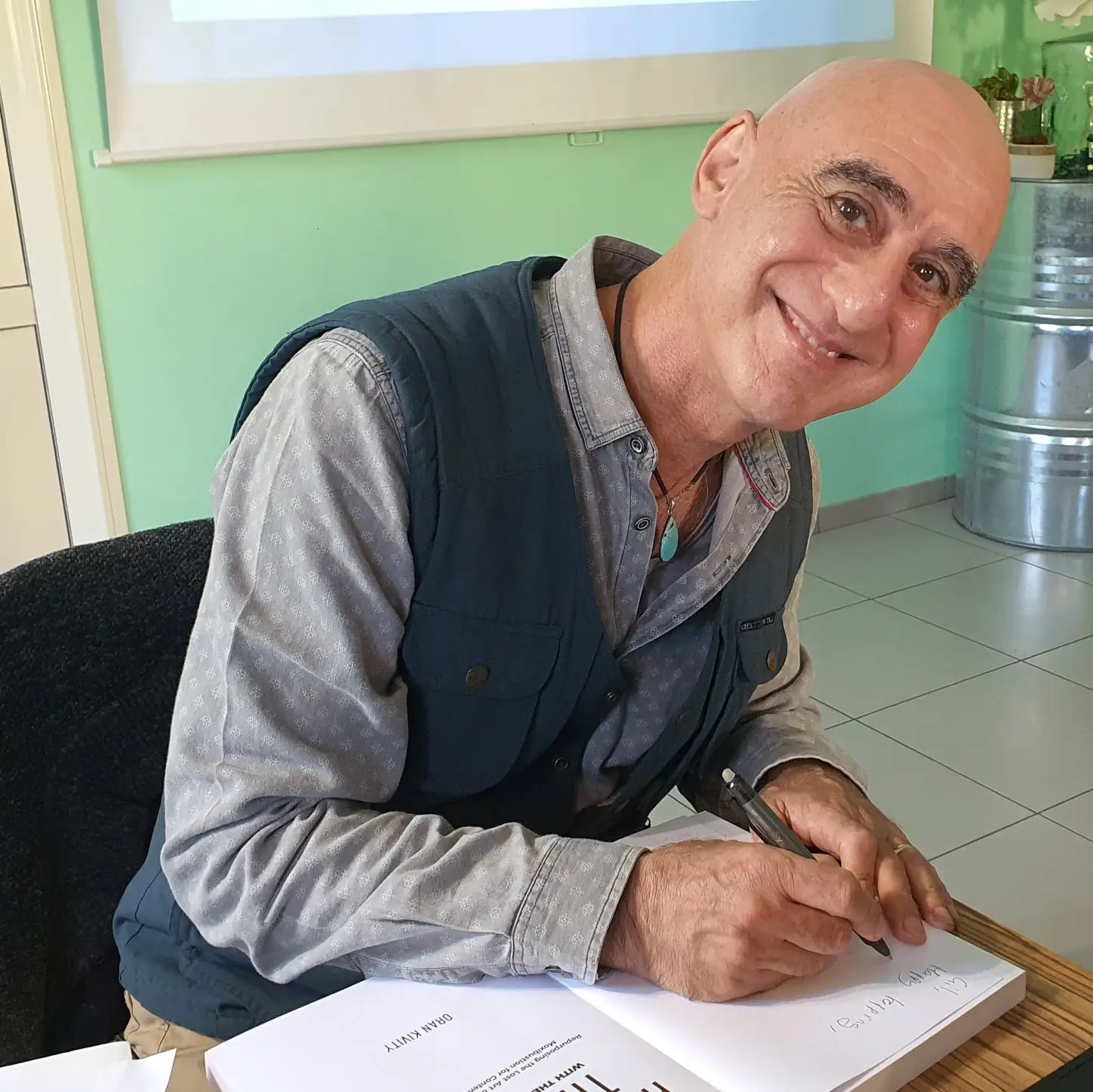 Home - Sayoshi Books